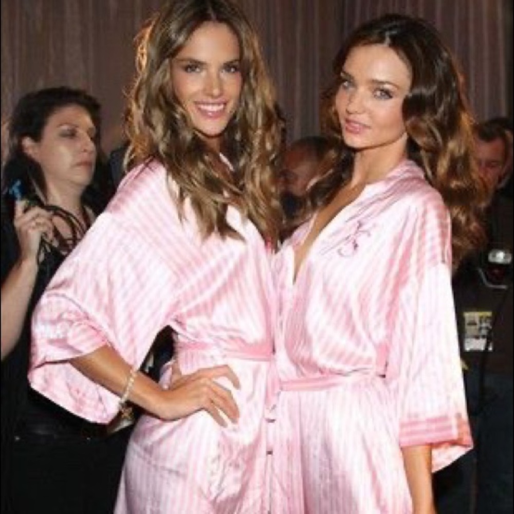 Victoria Secret Runaway Angel Wings Satin Robe - Gem